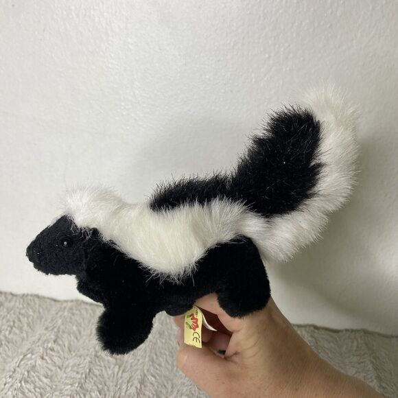 Folkmanis | Toys | Folkmanis Plush Mini Skunk Finger Puppet Forest ...
